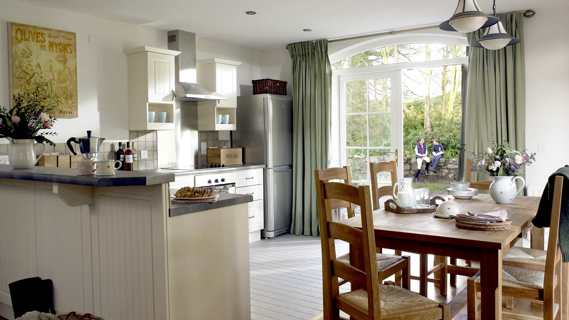 Old Stable Mews Gallery | Castle Leslie Estate Monaghan