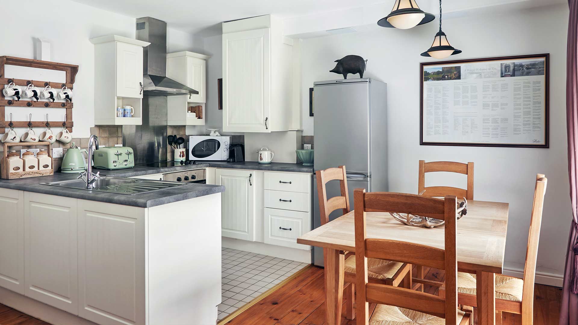 Old Stable Mews Gallery | Castle Leslie Estate Monaghan